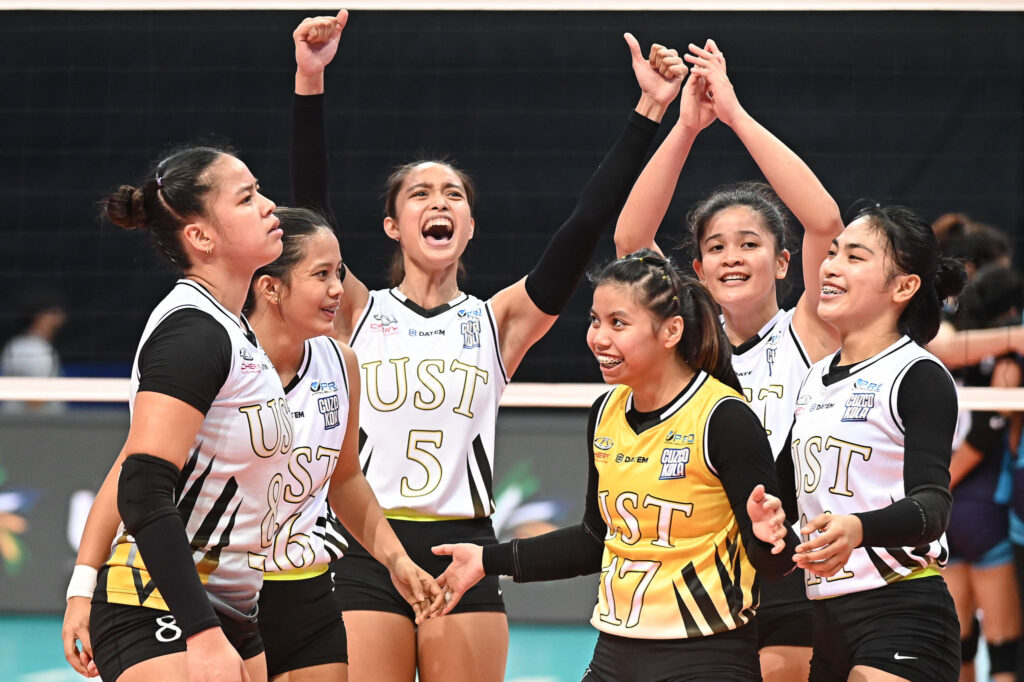UST prevails over Adamson for solo third | BurnSports.Ph